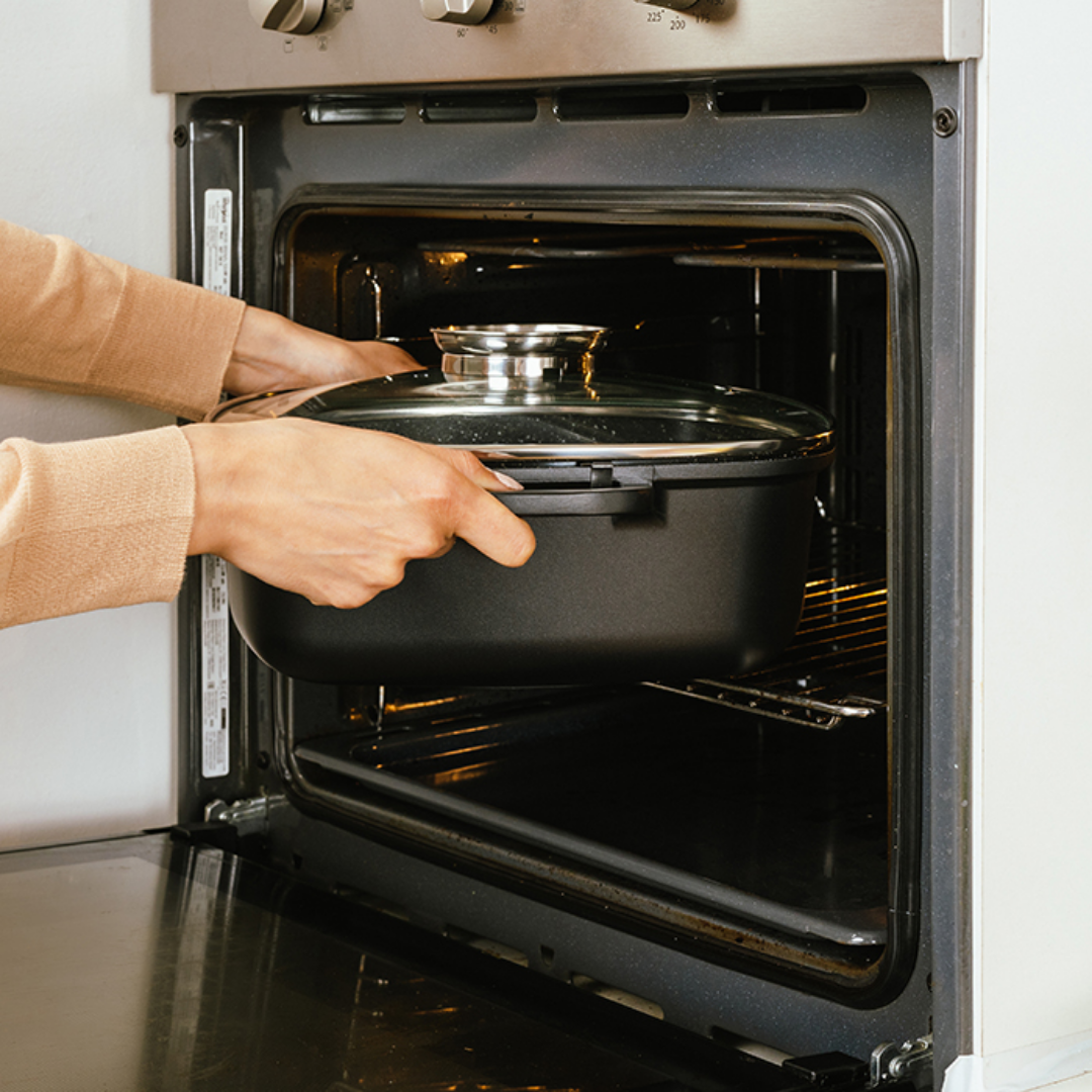 Die cast square casserole-roaster “Funtzio” with nonstick stone coating ...